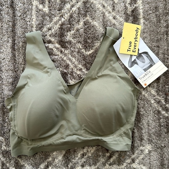 True & Co. | Intimates & Sleepwear | Nwt True Everybody V Neck With ...